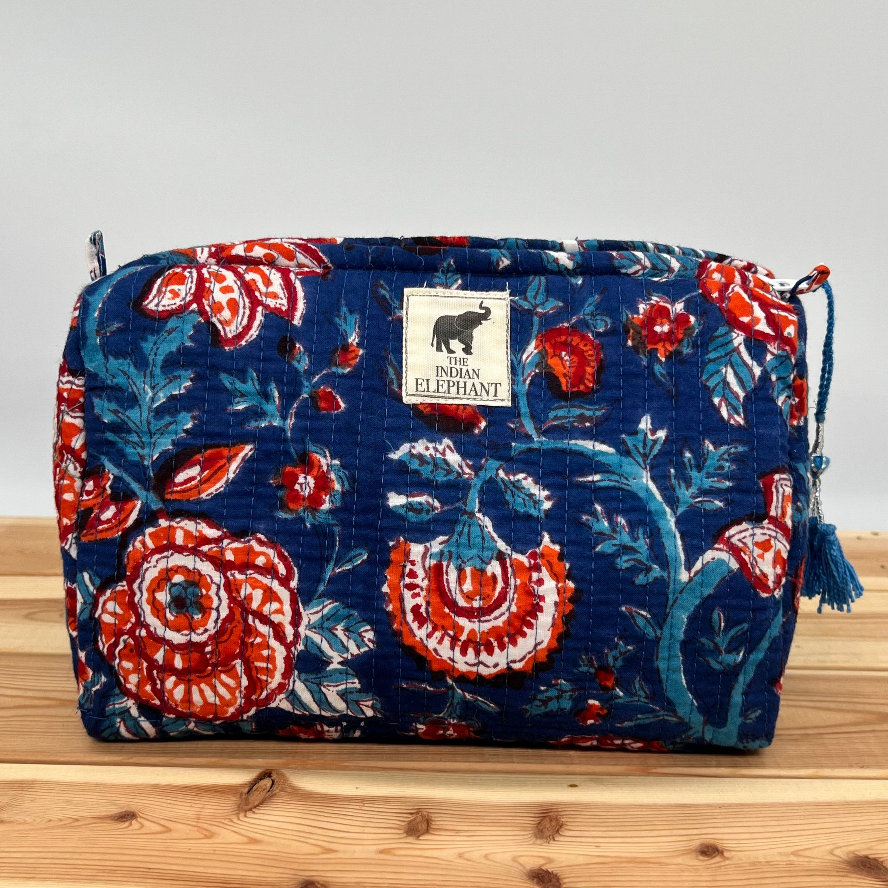 WATERPROOF MAKEUP BAG – The Indian Elephant